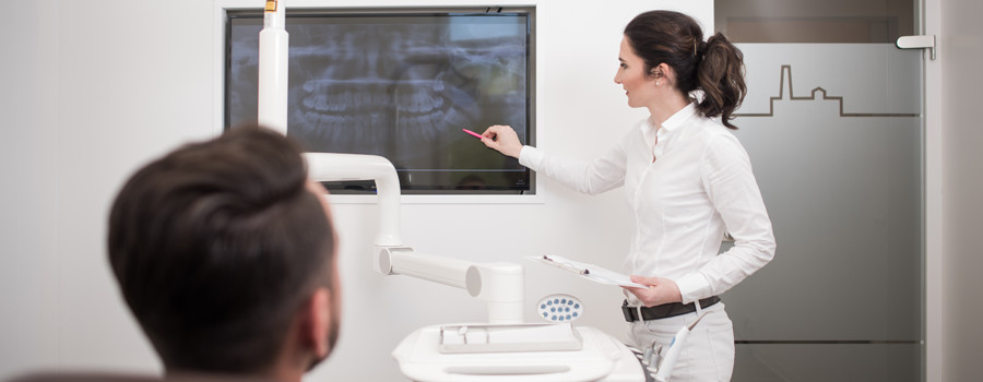 Operative Zahnentfernung | MKG am DICK | Dr. Dr. Mayr | Esslingen